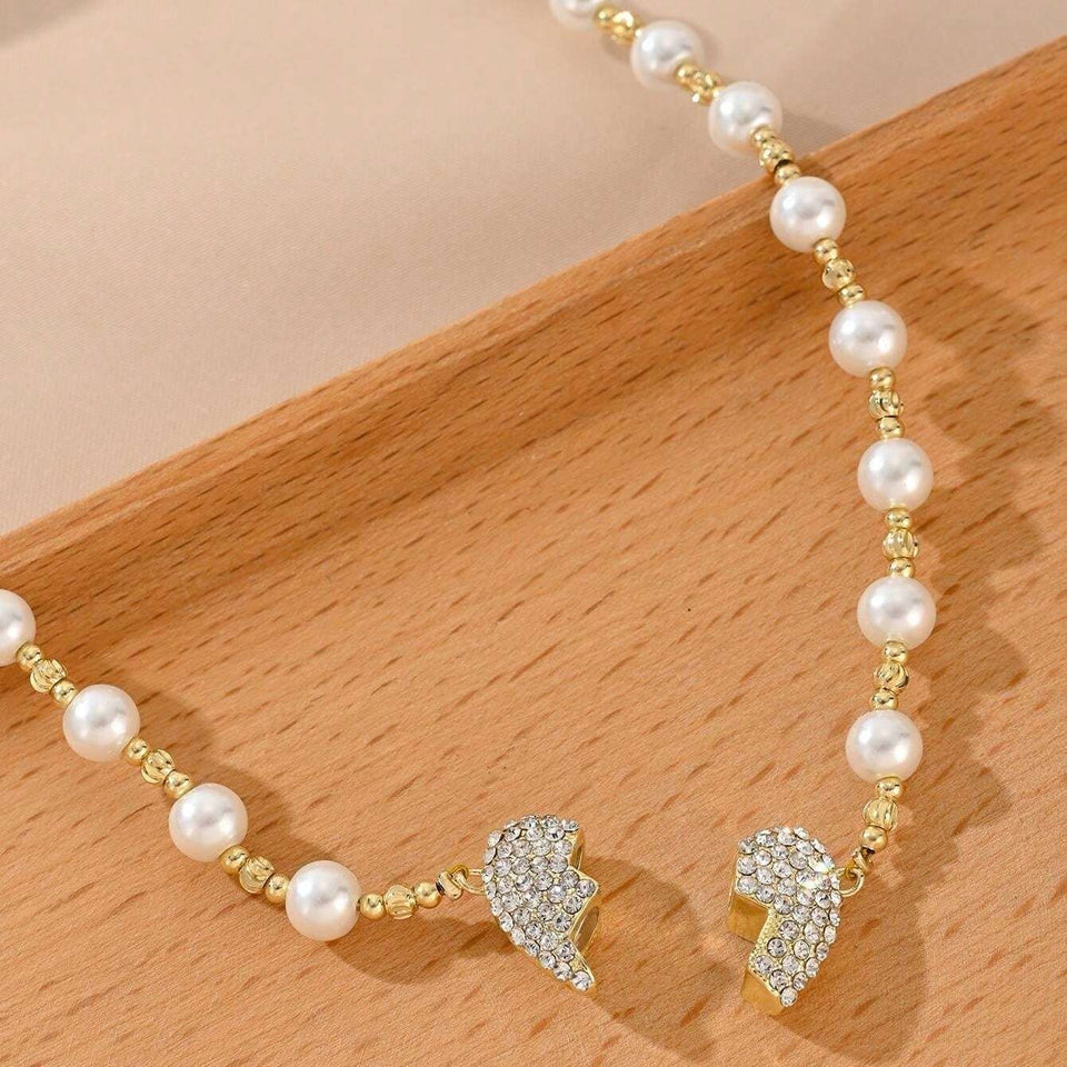 EternaPearl – Magnetic Heart Necklace