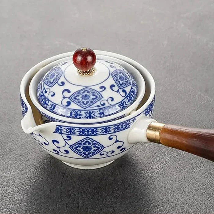 TeaVoyage 360° - The Portable Tea Maker Set with 4 Cups and Travel Bag ...